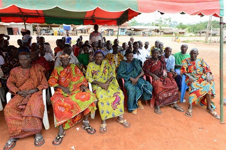 Humanitaire : Children of Africa vole au secours des handicapés de M ...