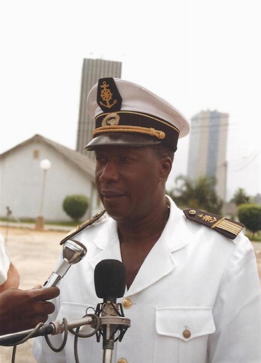 Cabinet du ministre de la Défense : Qui est le Colonel - major Mian ...