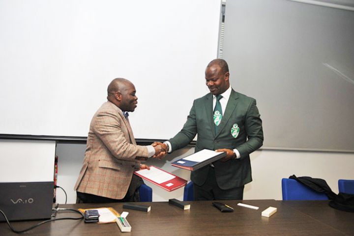 Cérémonie de signature conjointe convention de partenariat entre le ...