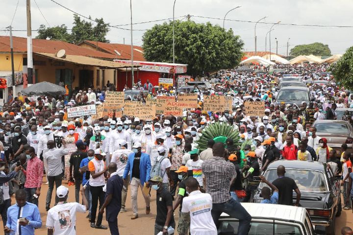 Présidentielle d`octobre prochain: les militants du Rhdp du Haut sassandra marchent pour ...