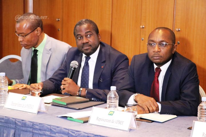 1ère édition des rencontres de la Poste: Isaac Gnaba, Directeur général ...