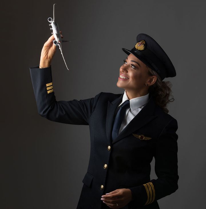 Edith Mala Diop, Pilote d’avion-cargo - Abidjan.net Photos