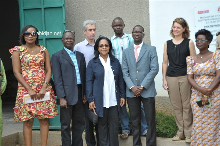 Bienfaisance: OUTSPAN fait des dons aux populations des localités du ...