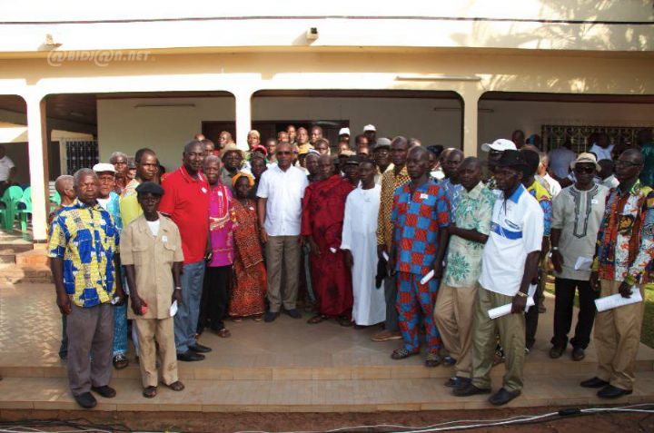 Développement de Didiévi: Le maire échange avec les populations ...