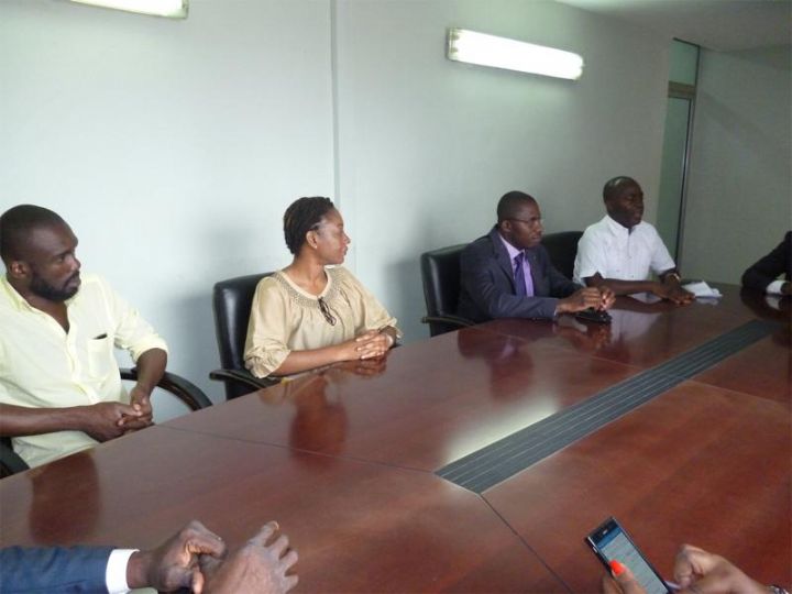 Cérémonie de remise de don à la famille Yapi N`Cho Didier - Abidjan.net ...