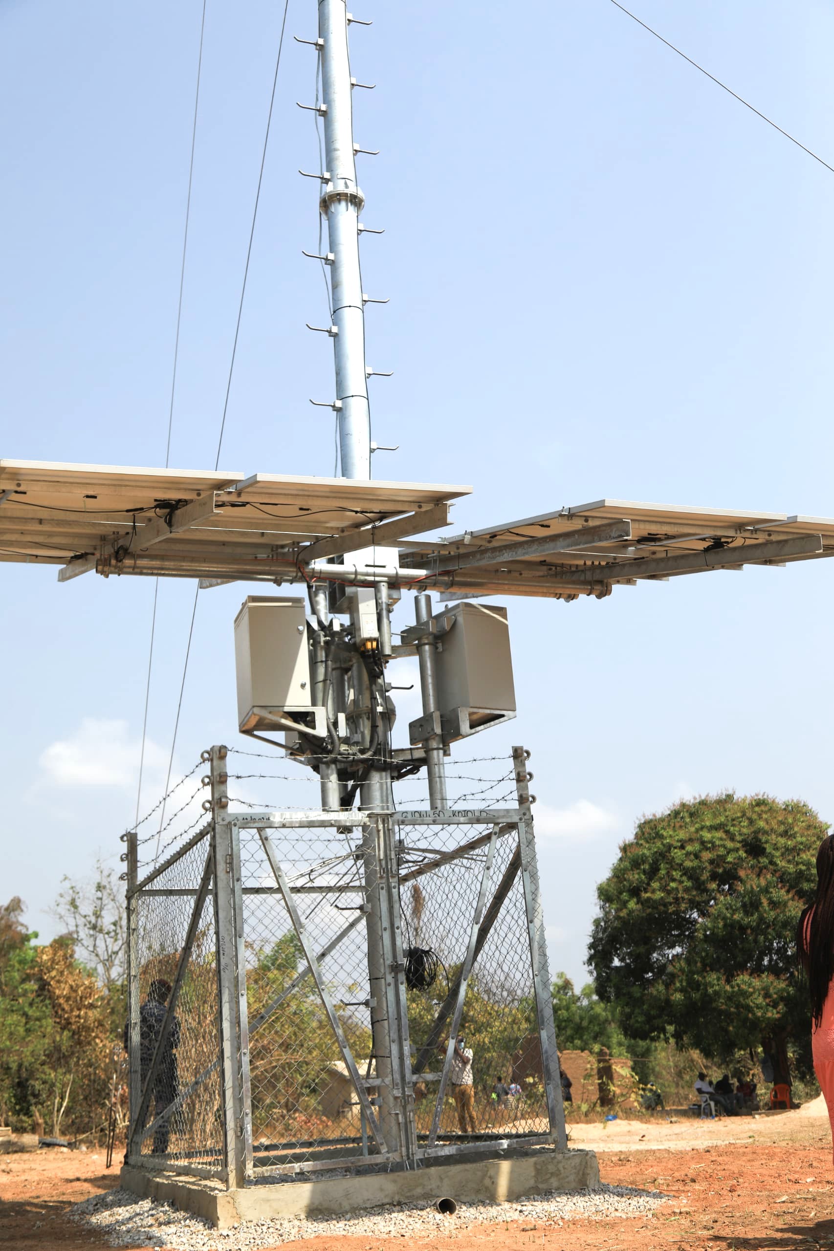 Connectivité rurale en Côte d'Ivoire: Le Vice-Président de la ...