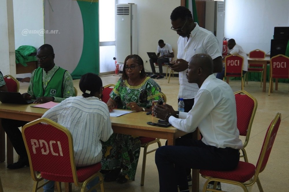 Côte d'Ivoire/ convention extraordinaire éclatée du PDCI RDA: debut du vote - Abidjan.net Photos