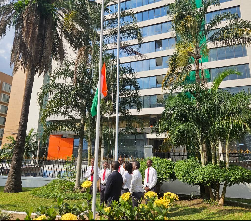 Côte d’Ivoire : le salut aux couleurs au cœur de l’engagement citoyen ...