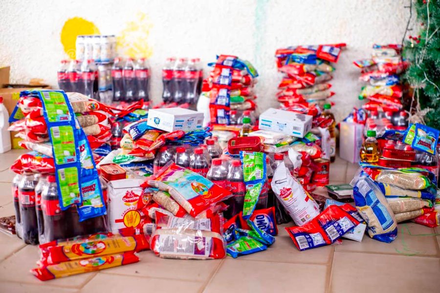 Fête de fin d'année :distribution de 500 kits alimentaires à l ...