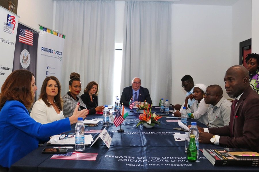 L'ambassadrice des États-Unis en Côte d'Ivoire, Jessica Davis Ba ...