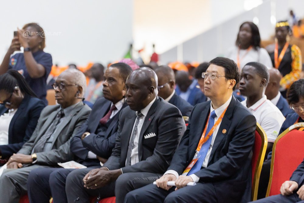 Lancement des activités de l'invité spéciale ( chine ) au Sara 2025 - Abidjan.net Photos