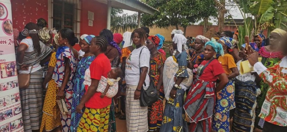 Lutte contre le cancer du sein et du col de l'utérus : les Femmes ...