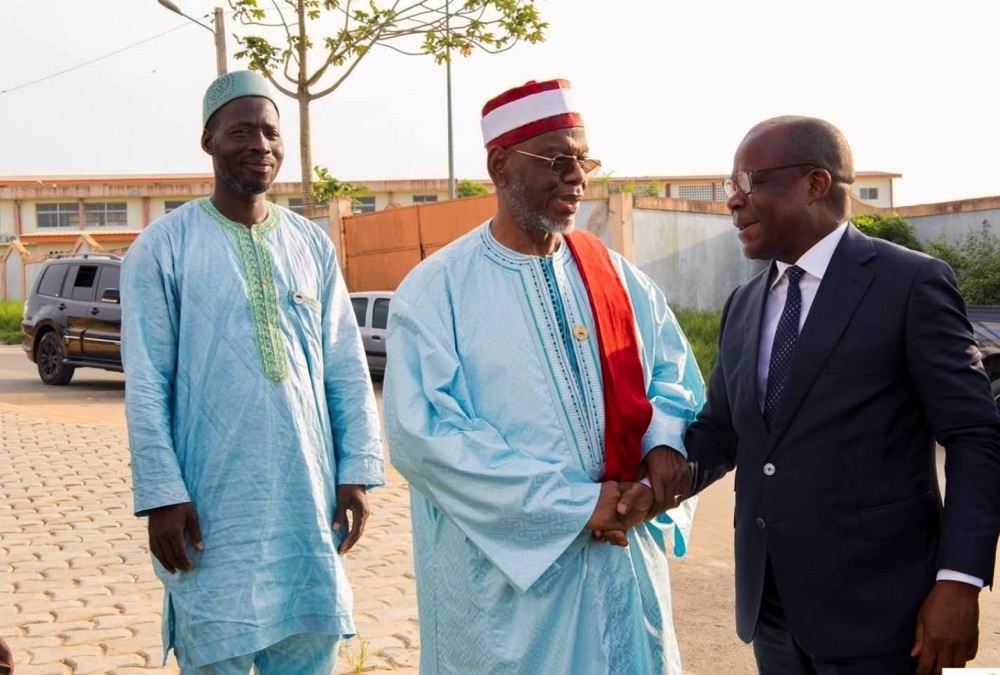 Nouveau Centre Médical Spécialisé Hinneh d'Abobo-Biabou: Pierre Dimba ...