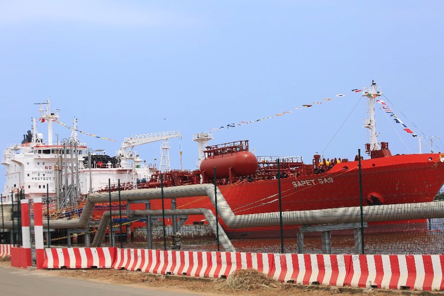 Renforcement de stockage du gaz butane: Mise en service du navire Sapet ...