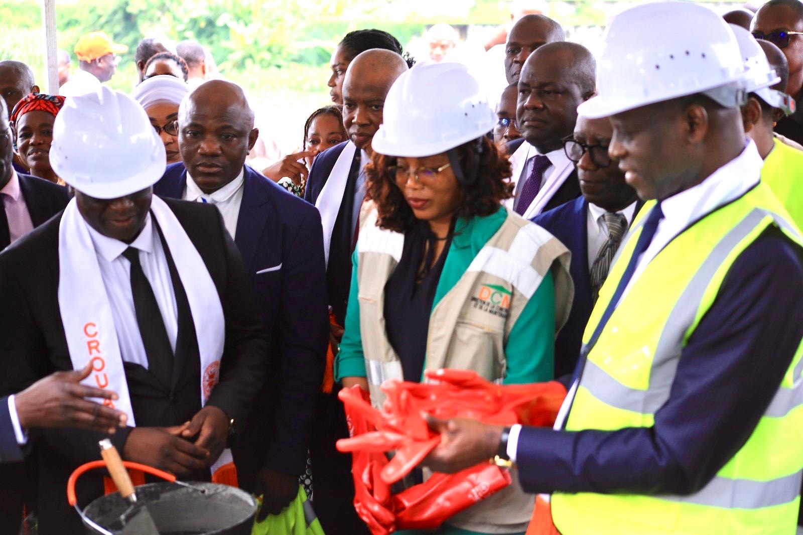 Vie universitaire : la première pierre du CROU Abidjan 1 : Pose de la Première Pierre du Futur ...